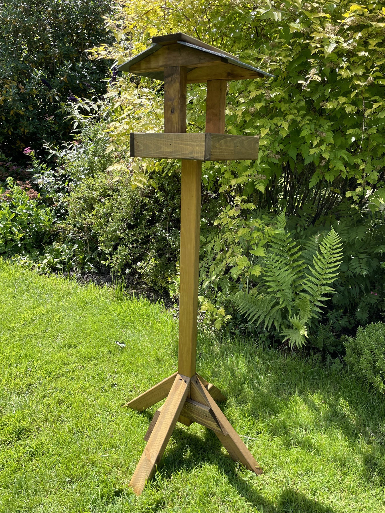 Wooden Bird Table Slate Roof Wild Garden Birds Feeding Station Feeder ...