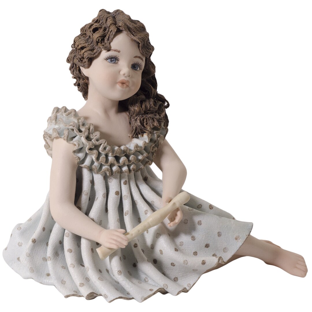 Piper Girl Figurine Handmade in Italy, Pamina Porcelain Statuette - Etsy