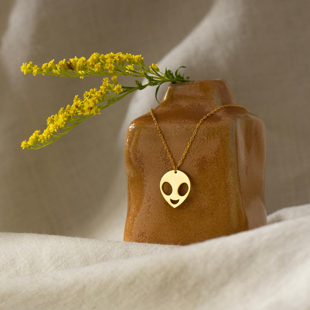 925 Silver Alien Necklace, Space Necklace | Alien Head Necklace, Space ...
