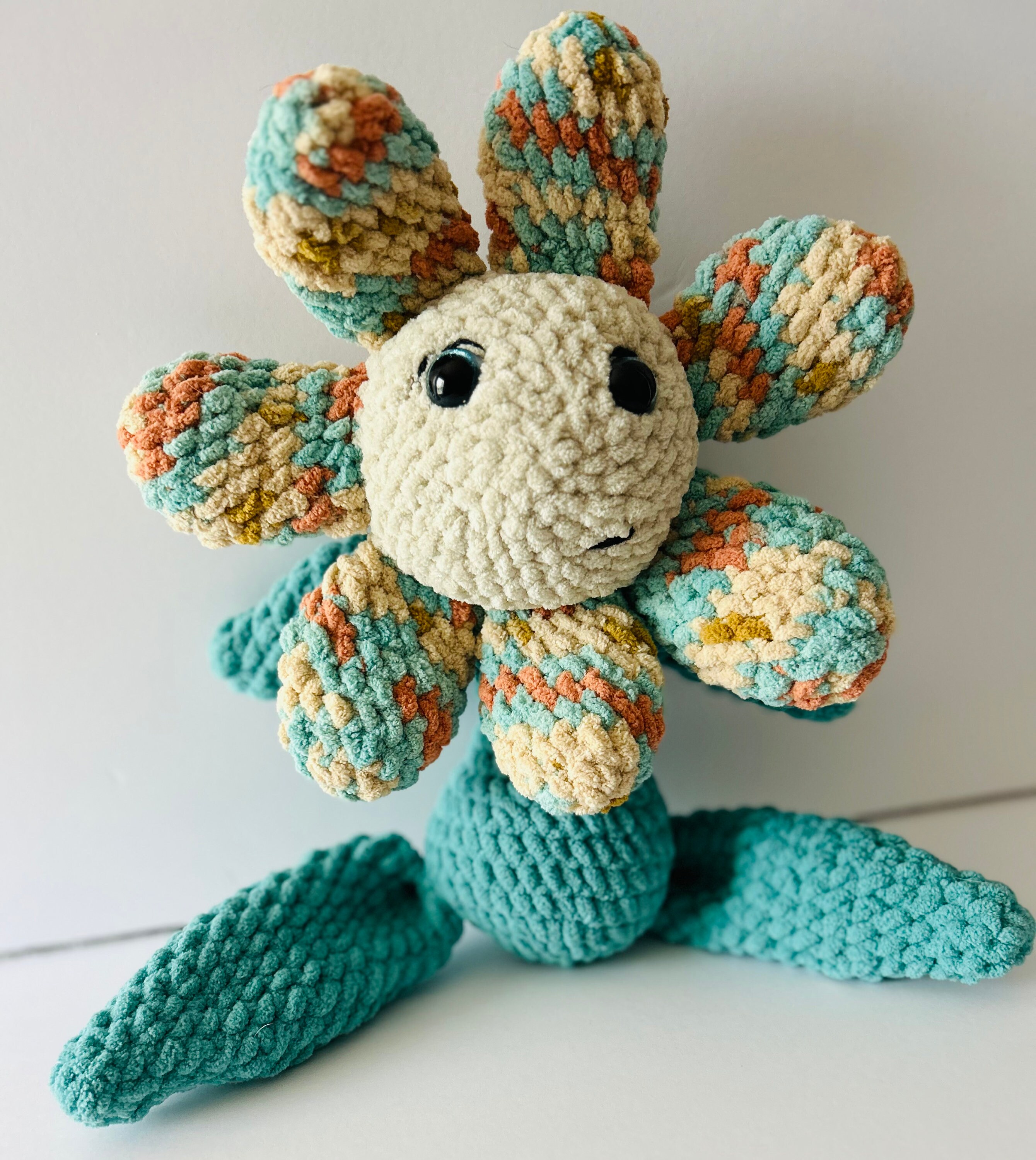 BLOOMING BUDDY: Low-sew Amigurumi Pattern crochet Flower-pdf Download ...