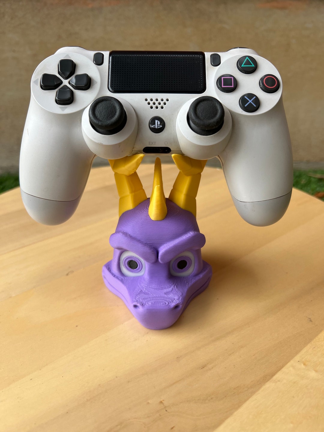 Spyro Controller Stand / Gaming Gift for Playstation / Xbox and ...