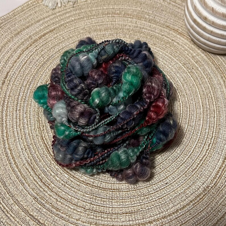 Berry Patch | Beehive Art Yarn Thick and Thin for Weaving/knitting ...
