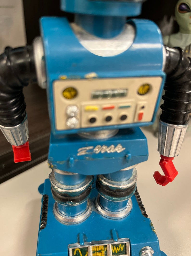 Vintage Zeroids Zerak Battery Operated Space Robot, Ideal Toys 1968 ...