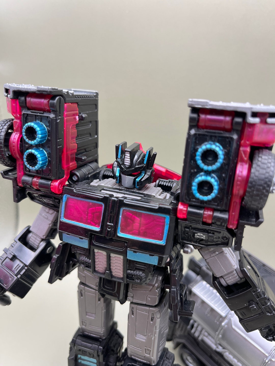 Transformers Legacy Scourge Velocitron Speedia 500 Leader Action Figure ...