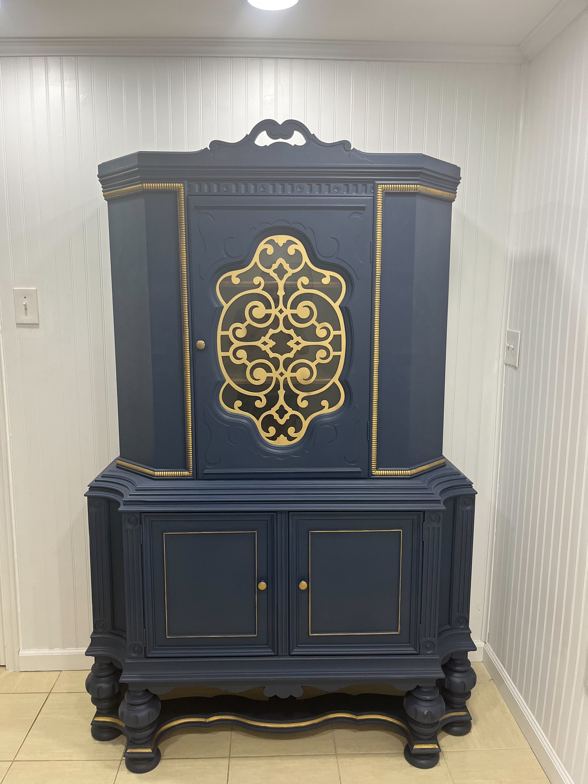 Elegant Lighted China Cabinet - Etsy