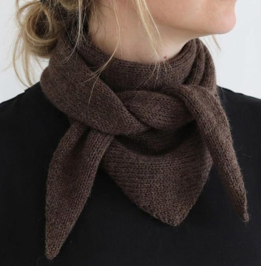 Easy Small Triangle Scarf Pattern Knitting Beginner Knit Pattern ...