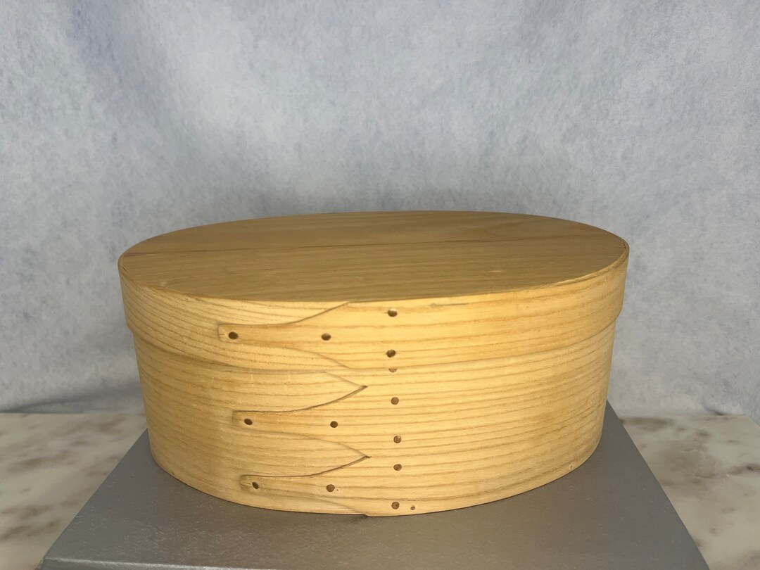 Handmade Oval Amish 3 Finger Joint Shaker Bentwood Wood Box (approx. 9. ...