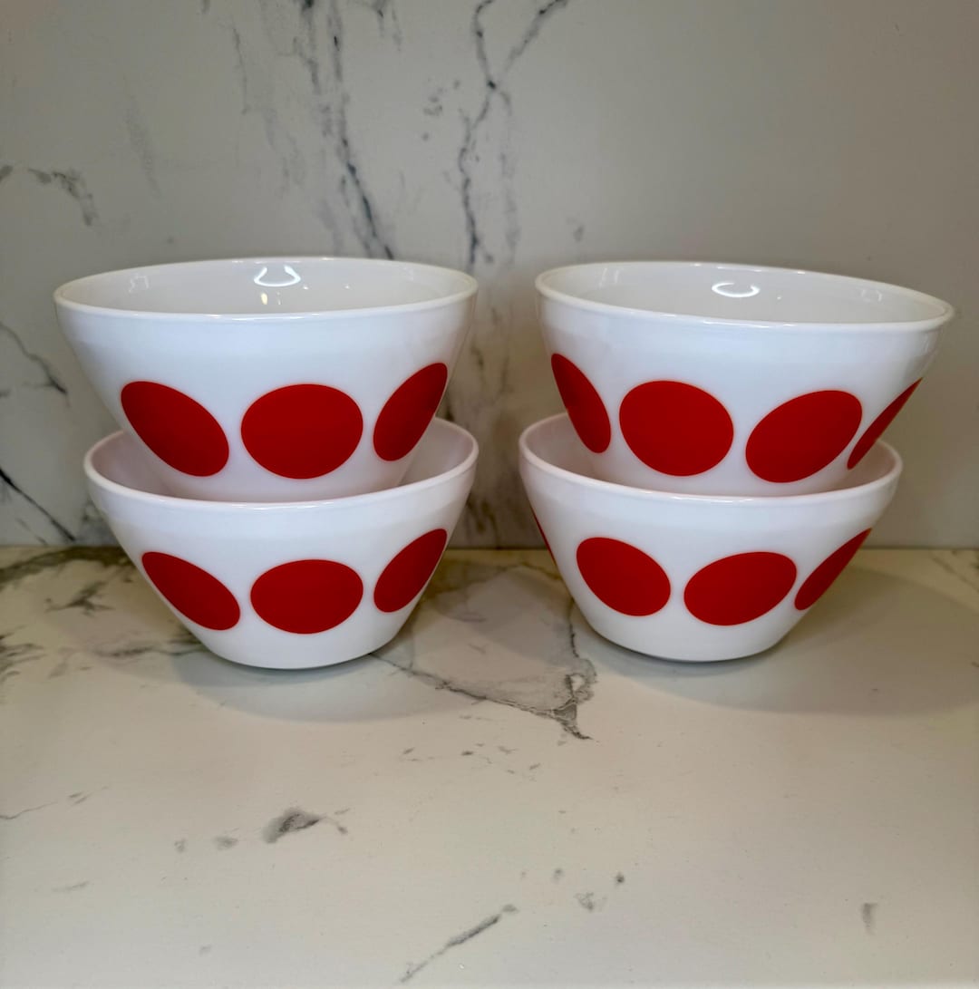 Vintage Pyrex Inspired Bowls: Red Circle Pattern, Set of 4 - Etsy