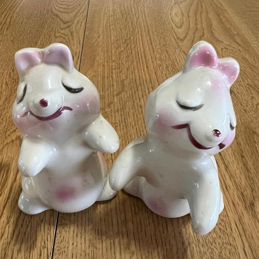 Vintage Bunny Hug Van Tellingensalt & Pepper Shaker Set. Corks Are ...