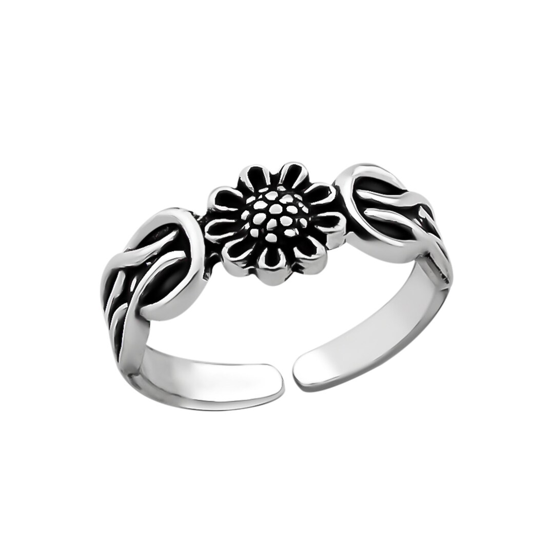 925 Sterling Silver Oxidized Flower Toe Ring - Etsy