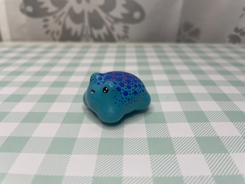 Frog Figure Desk Buddy 3D Sculpted Printed Resin Figure Hand Painted ...
