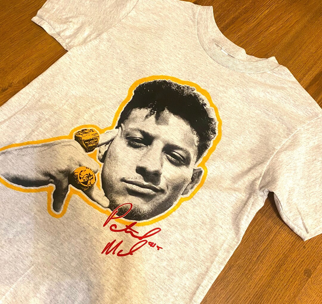 Patrick Mahomes 2 Rings Kansas City Chief T-shirt Chiefs Kingdom ...