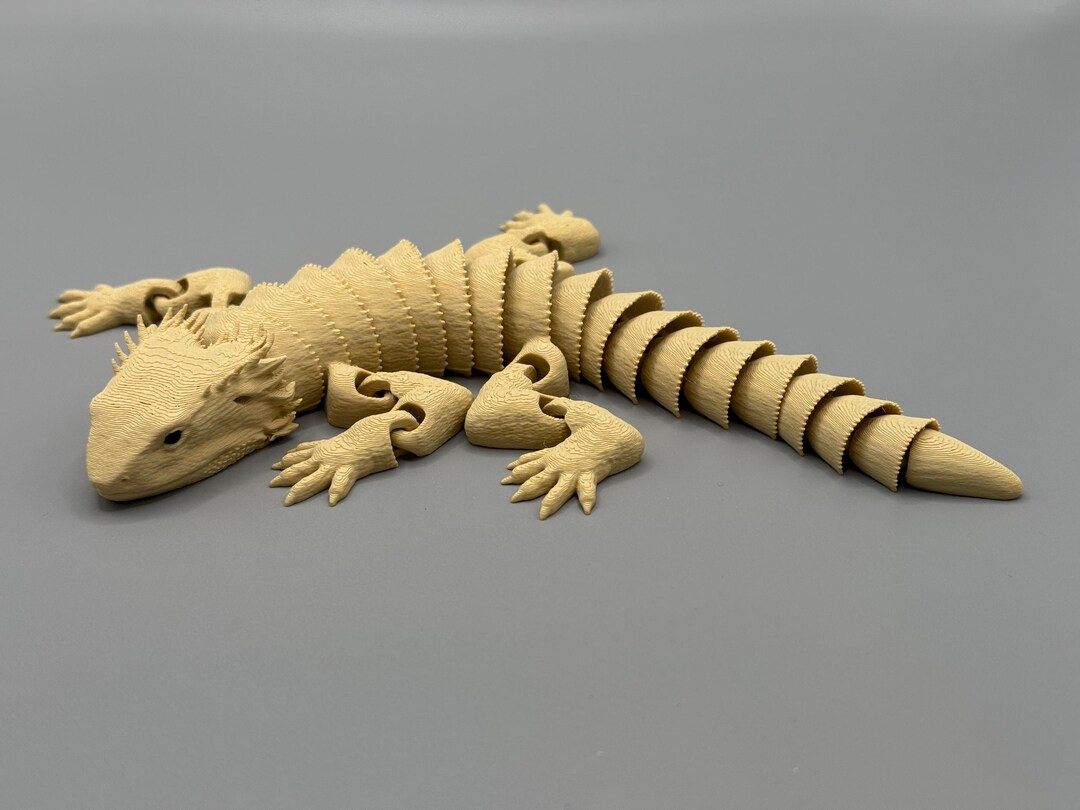 3D Printed Articulated Lizard Figurine: Posable Bearded Dragon Decor - Etsy