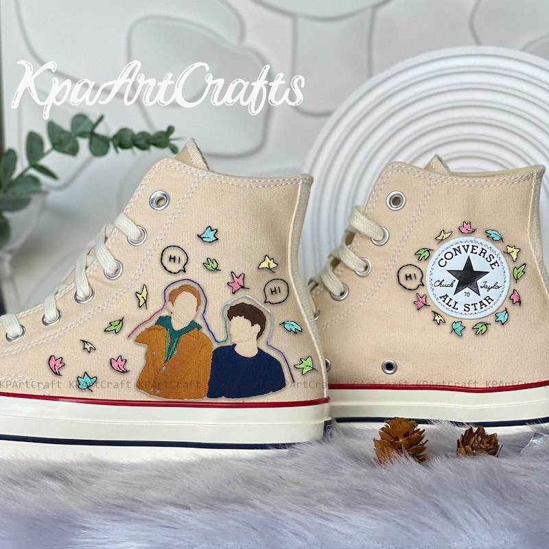 Heartstopper Converse - Etsy