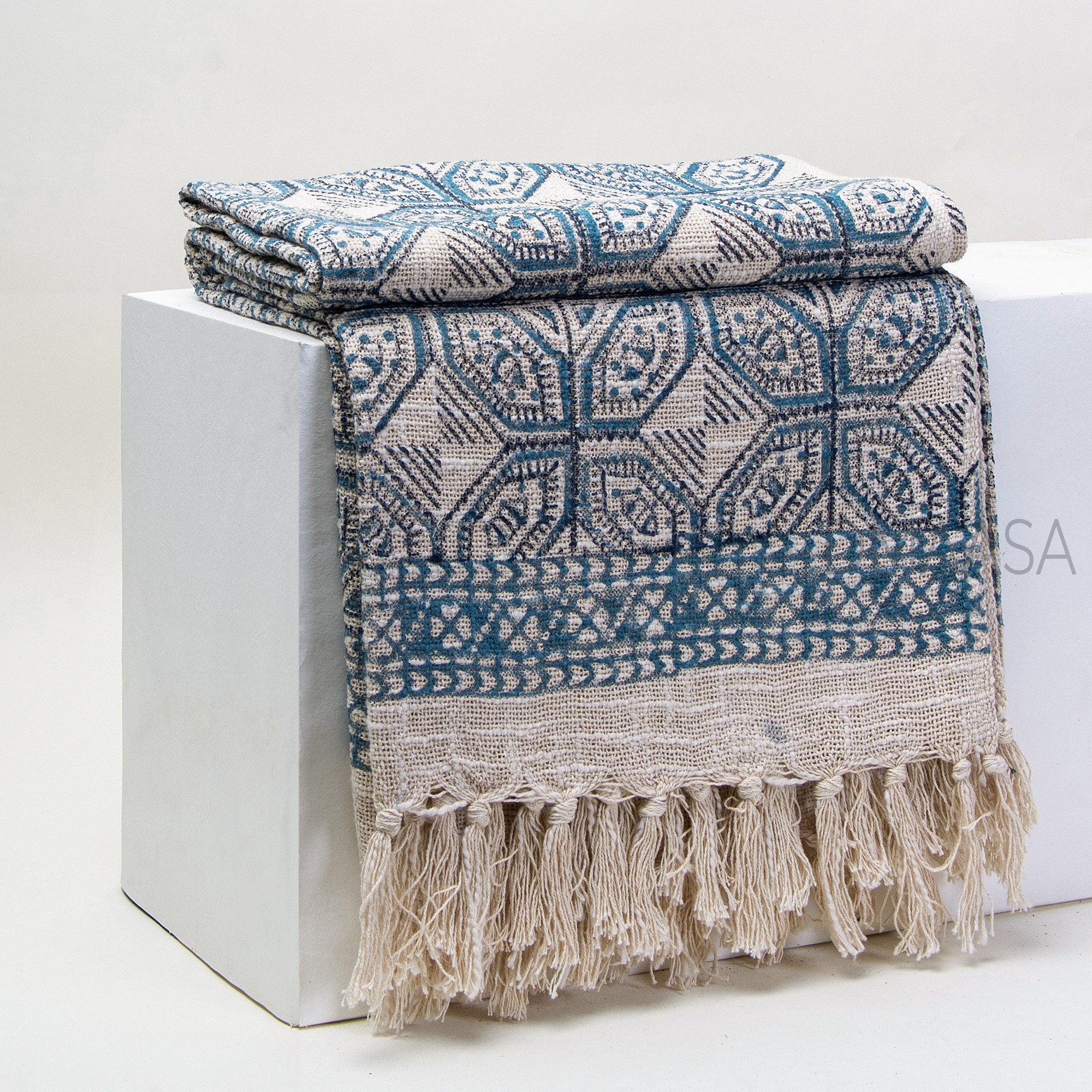 Hawaii Blue Block Printed Pure Cotton Throw Bed and Sofa Decoration ...