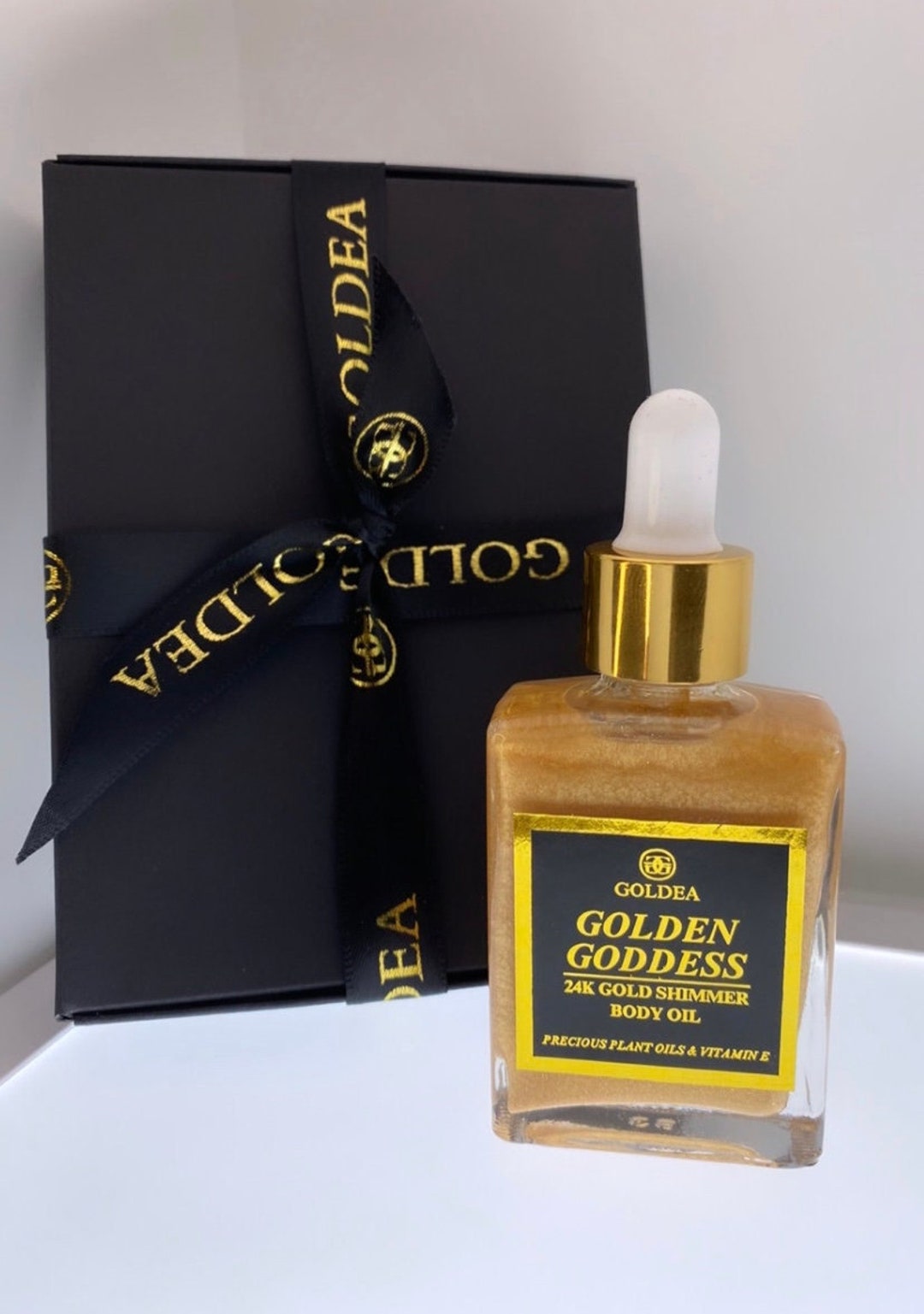 GOLDEN GODDESS 24K Gold Shimmer Body Oil - Etsy