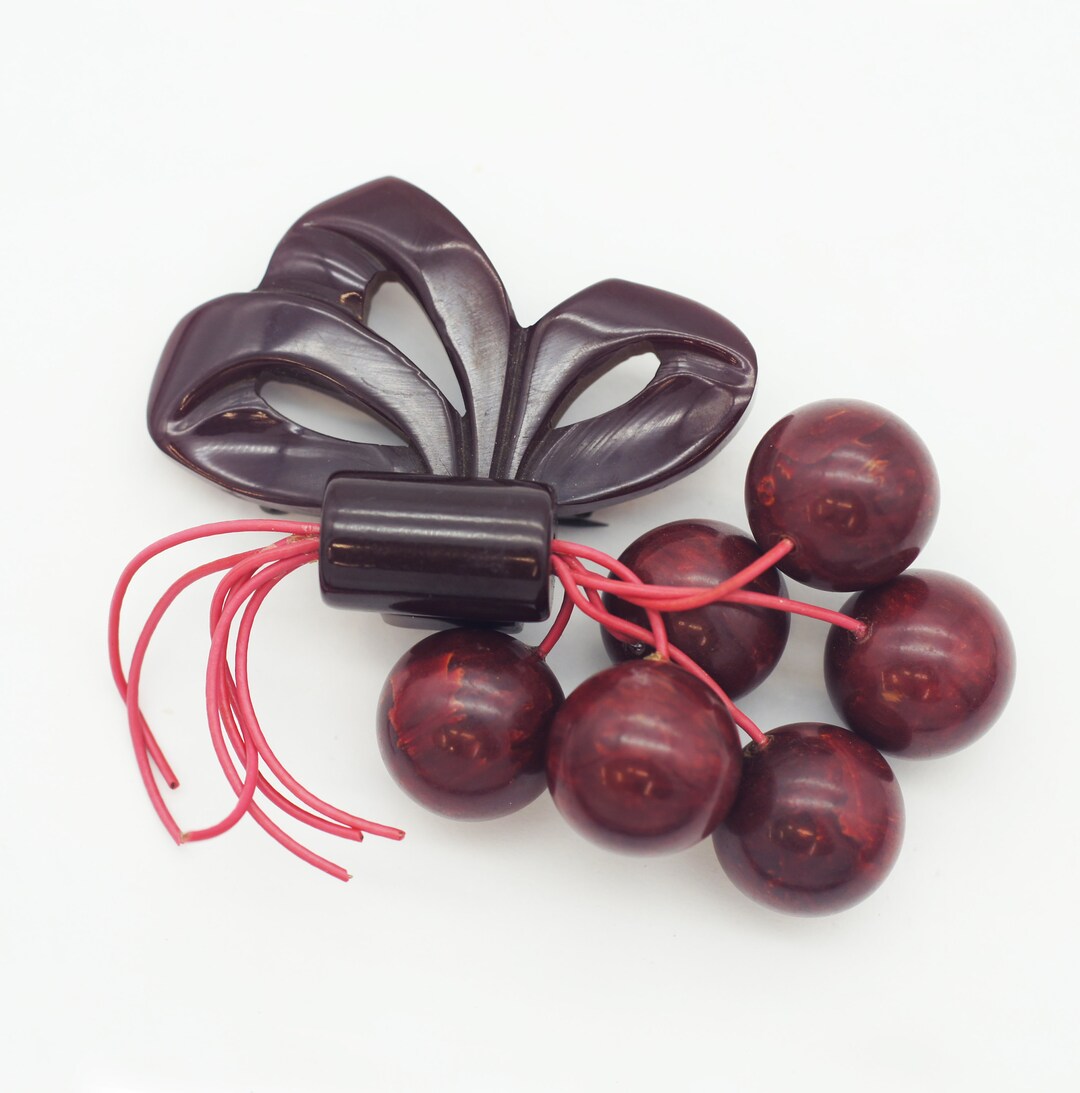 Vintage Bakelite Carved Bow and Dangling Berries Brooch Pin - Etsy