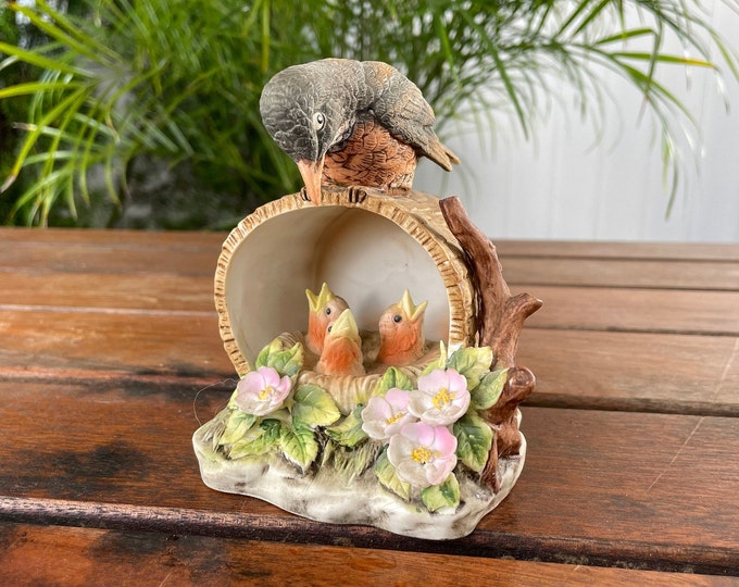 Lefton Robin Feeding Babies KW133 Hand Painted Figurine Robin in Tree ...