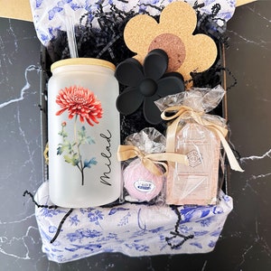 Personalized Birth Flower Glass Cup Gift Box: Pampering Gift Set - Etsy