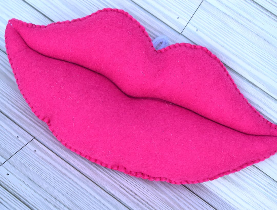 Valentine's Day/ Large Lip Wreath Attachment/ Hot Pink Felt Lip ...