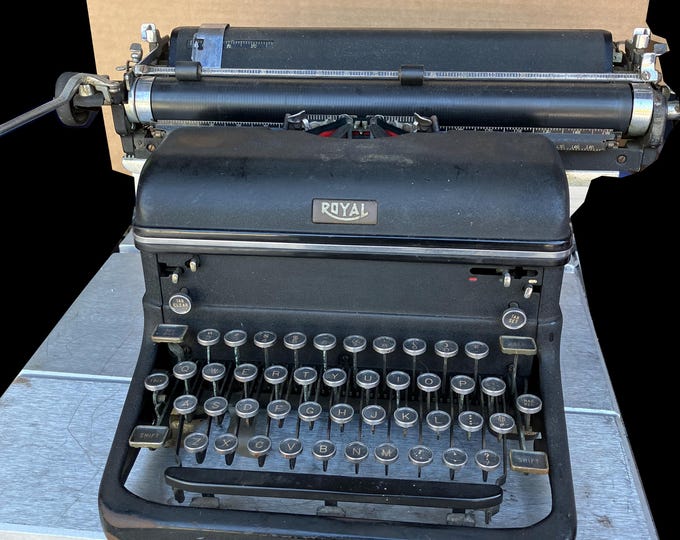 Vintage Royal Manual Typewriter - Etsy
