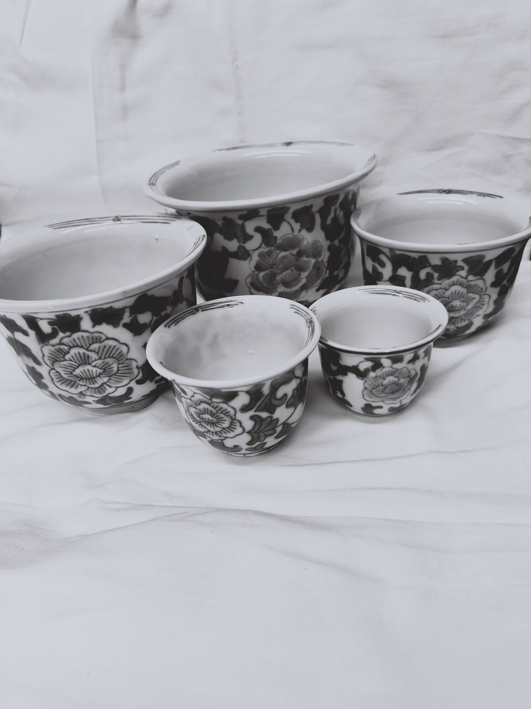 Vintage Set of Blue & White Porcelain Flower Pots, Nested, 6", 5 ", 4 ...