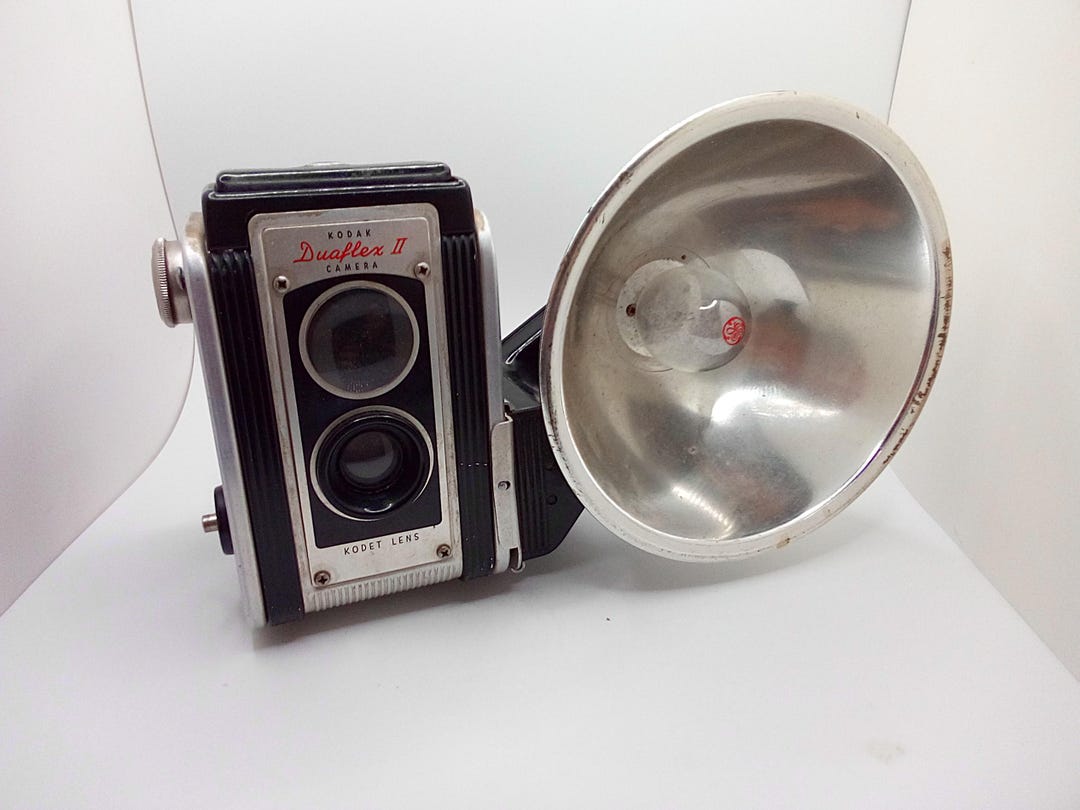 Vintage 1940s Kodak Duaflex II Camera With Flash Guard - Etsy
