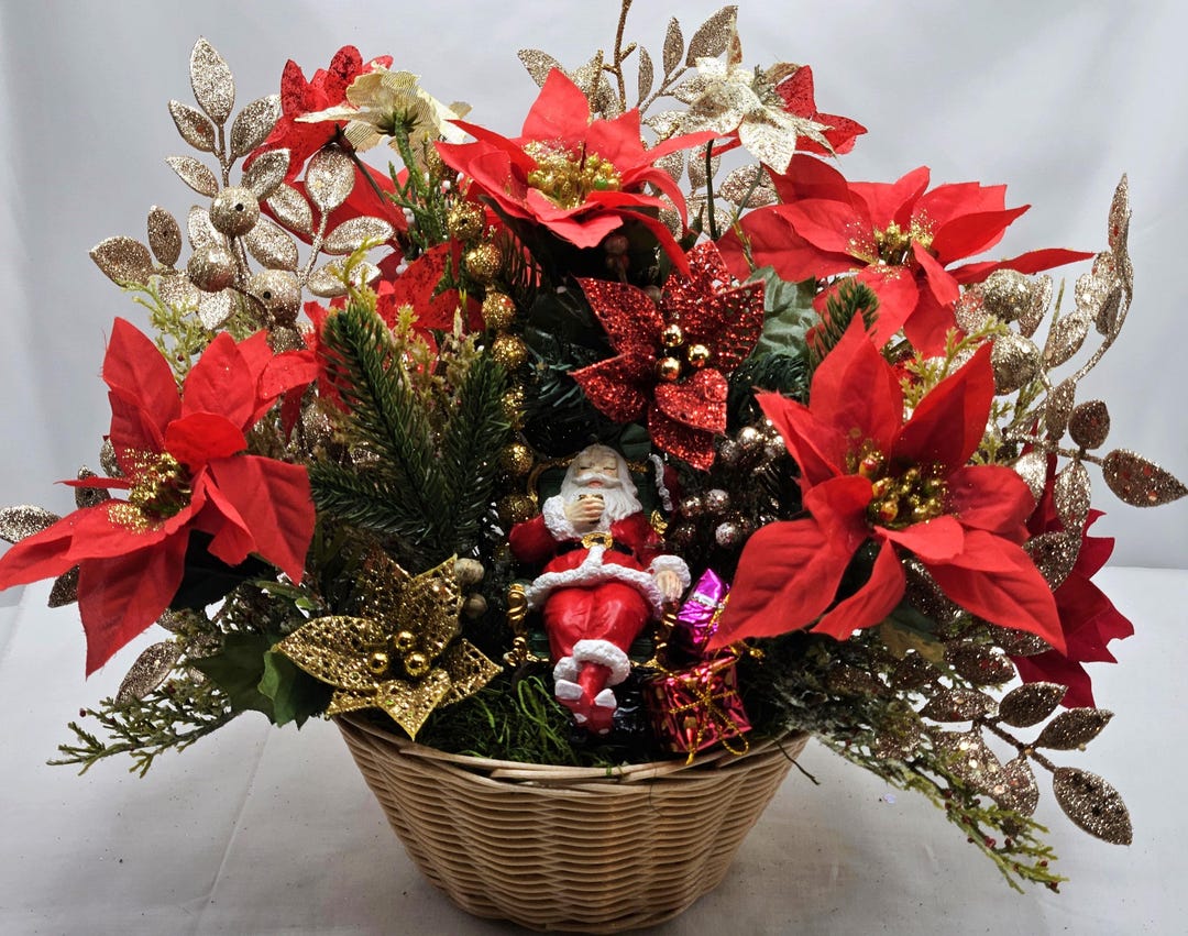 Santa Claus Flower Arrangement/santa Relaxing Amidst Red/gold ...