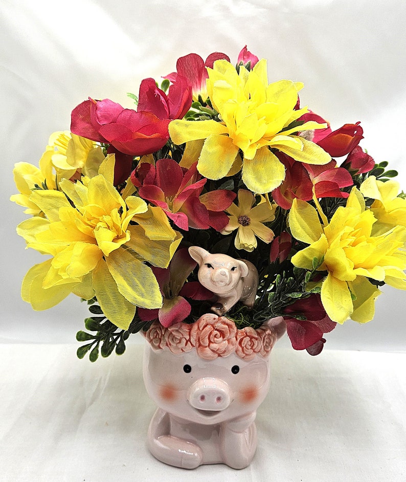 Cute Pig Flower Arrangement, Ceramic Pig Pot Filled With Yellow/pink ...