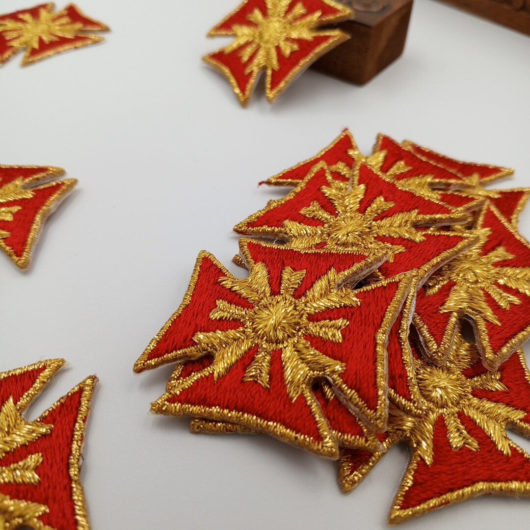 Royal Crest Star Embroidered Patches Majestic Red Metallic Gold Stars ...
