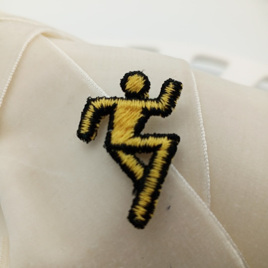 VINTAGE Human Running Symbol Patches Black Yellow Embroidered Appliques ...