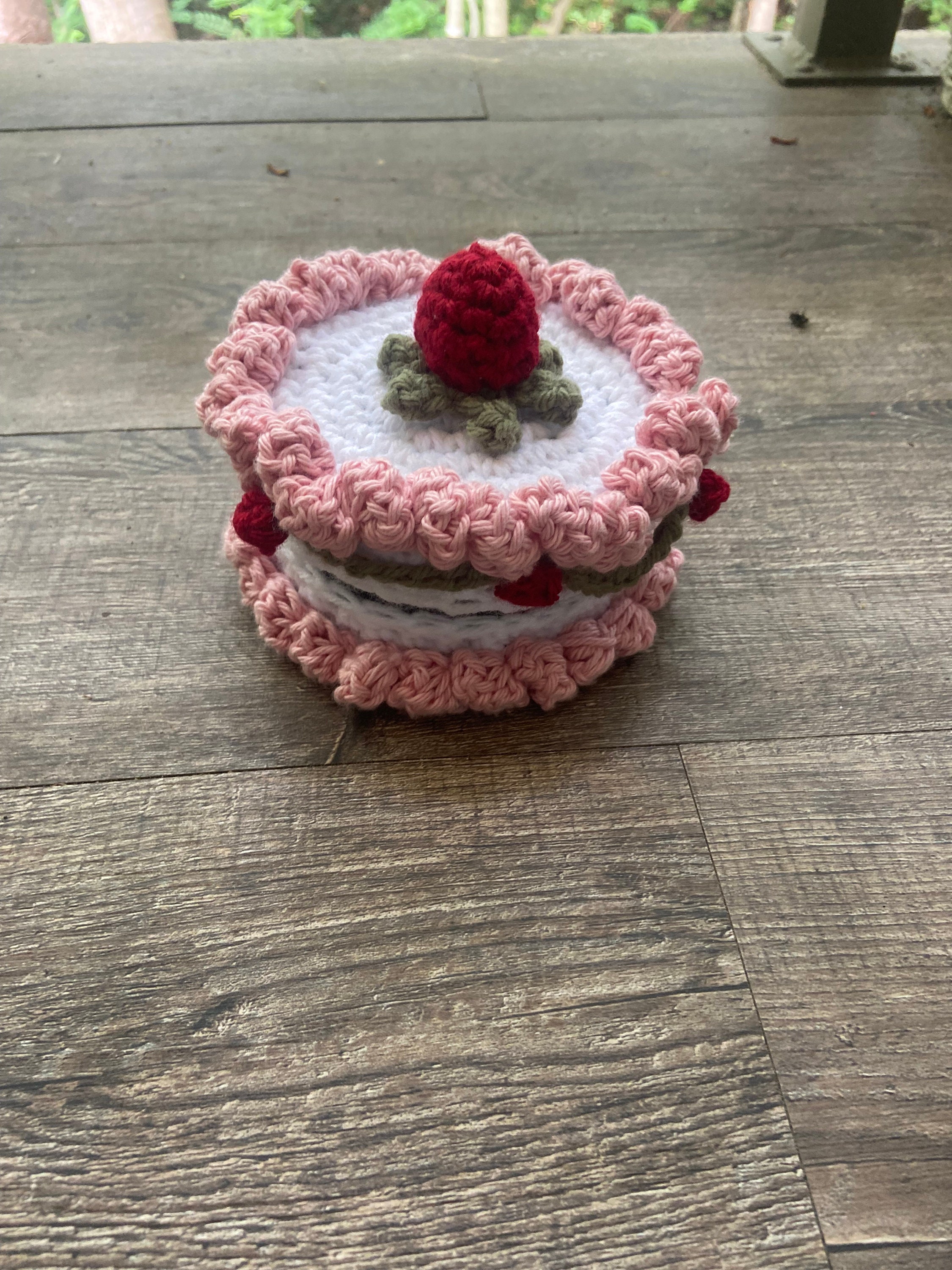 Custom Crochet Cake Jewelry Box - Etsy