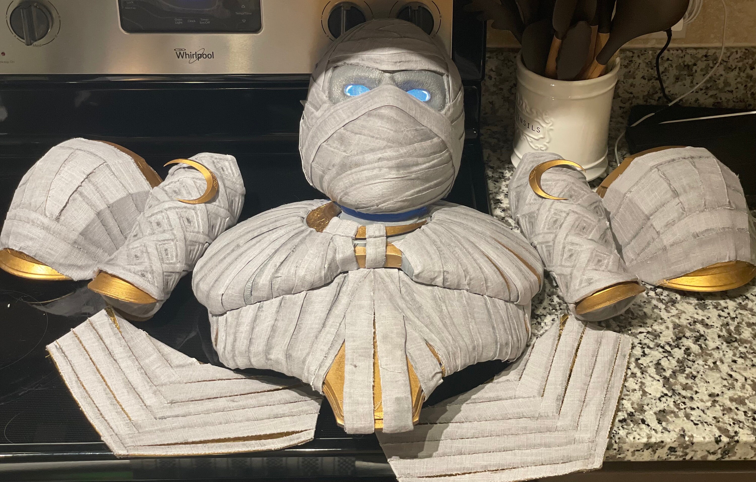 3D Printed Moon Knight Fully Wearable Mask - Etsy