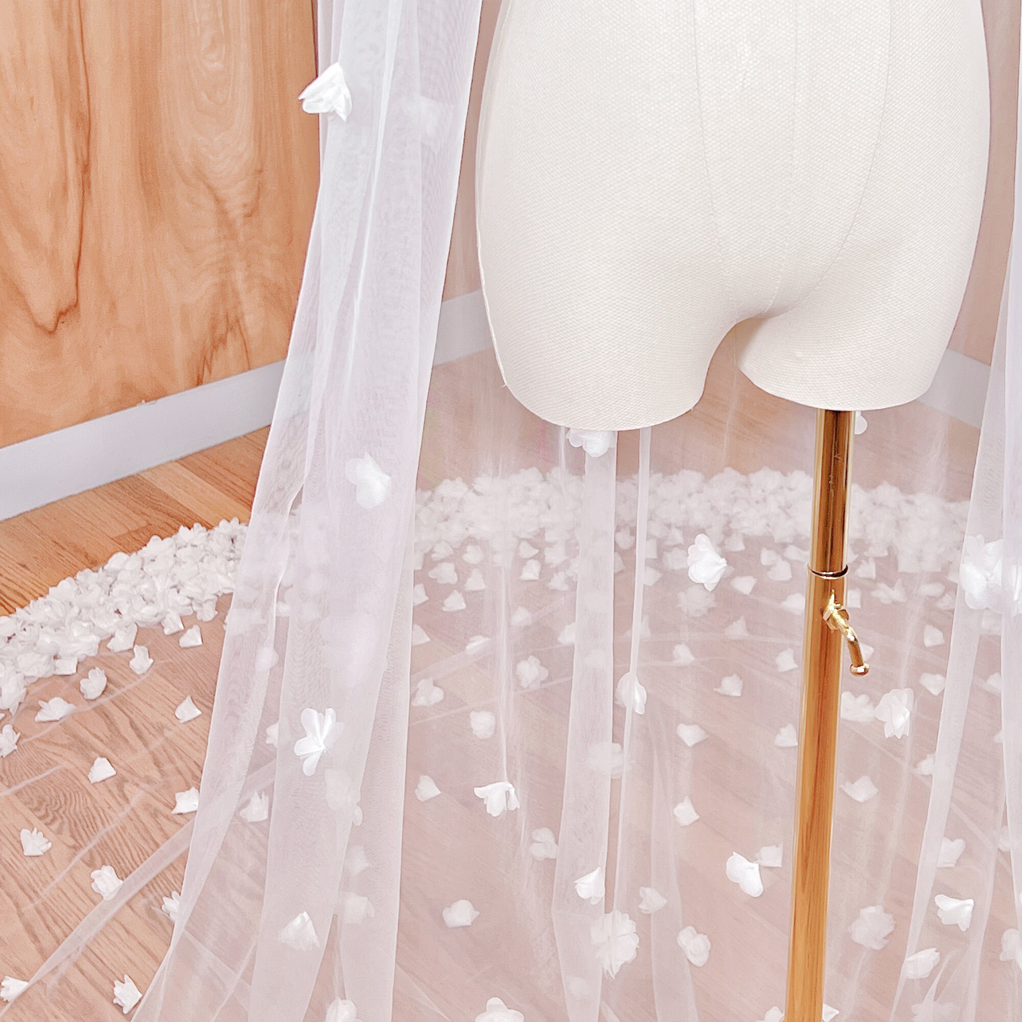 3D Floral Veil, Veil With Flowers, 3D Flower Veil, 3D Floral Cathedral ...