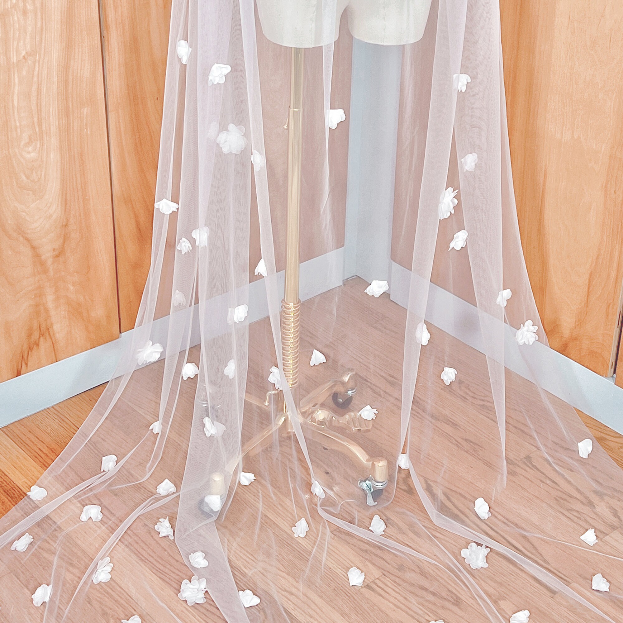 3D Floral Veil, Veil With Flowers, 3D Flower Veil, 3D Floral Cathedral ...