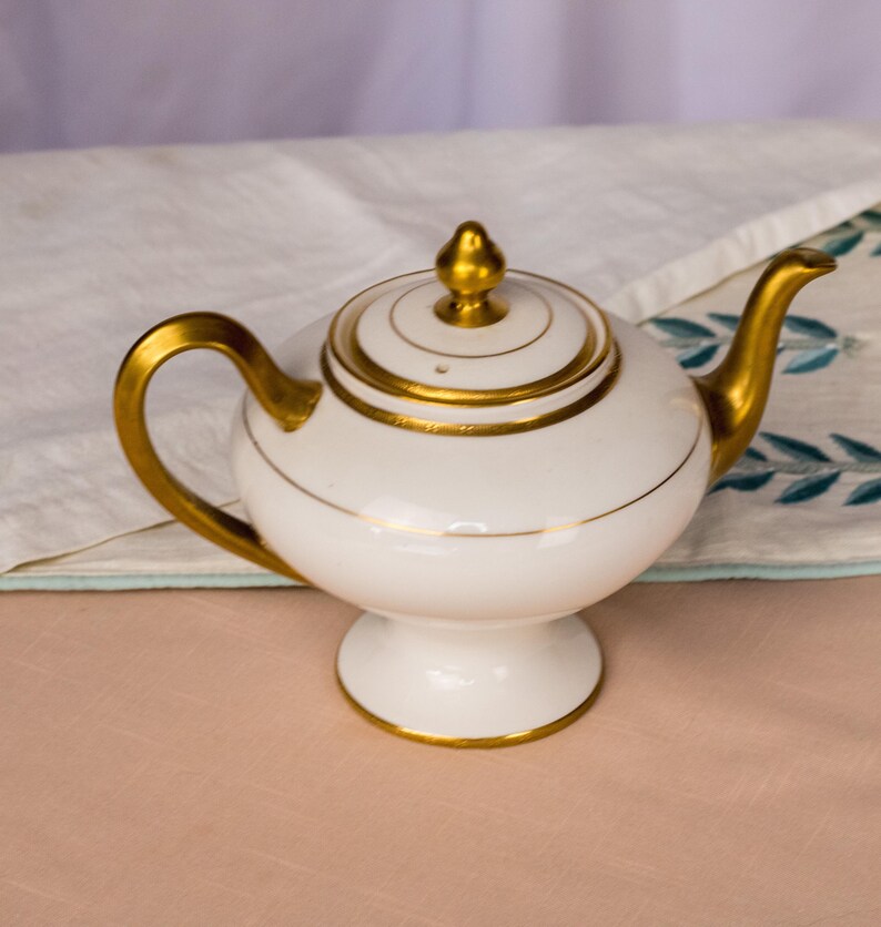 Vintage Teapot by Royal Doulton Herbert Betteley HB 9556 Cream and ...