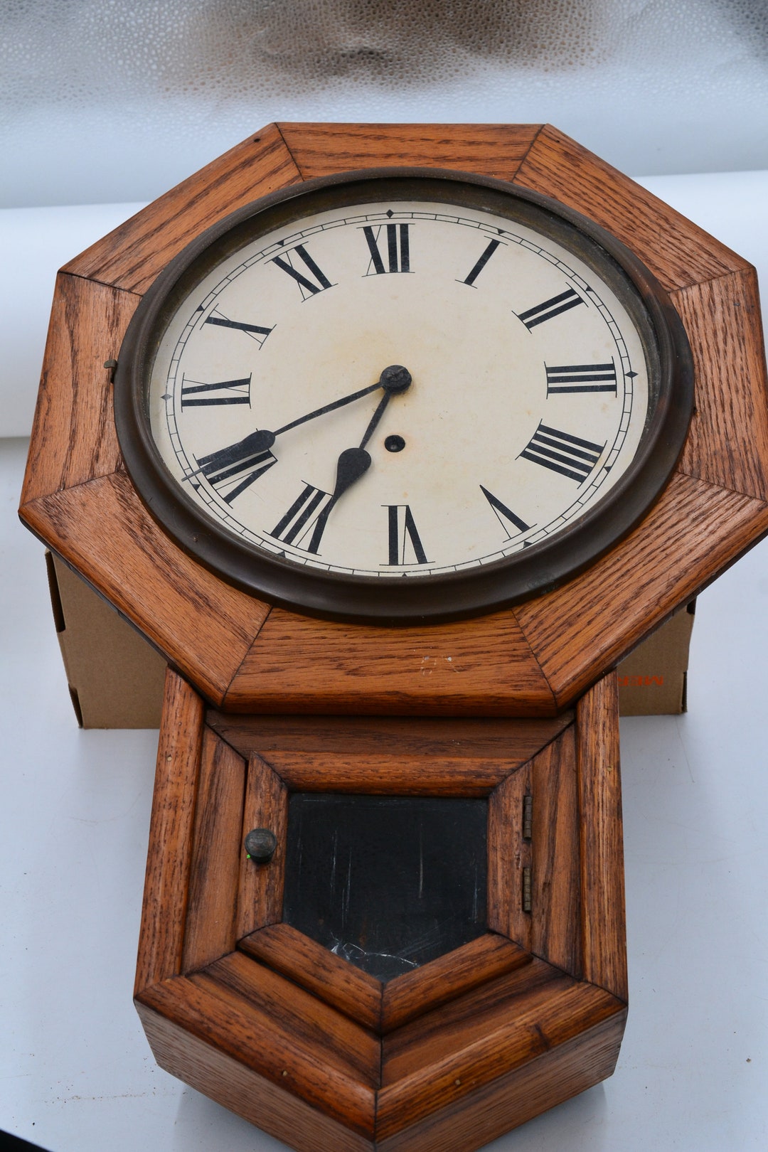 Clock, Octagonal Shaped, Vintage, Oak Wood Faced, Pendulum, Pendulum ...