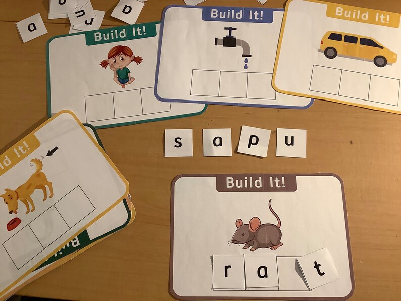 World Builders: CVC Short Vowels Picture Card Set - Etsy