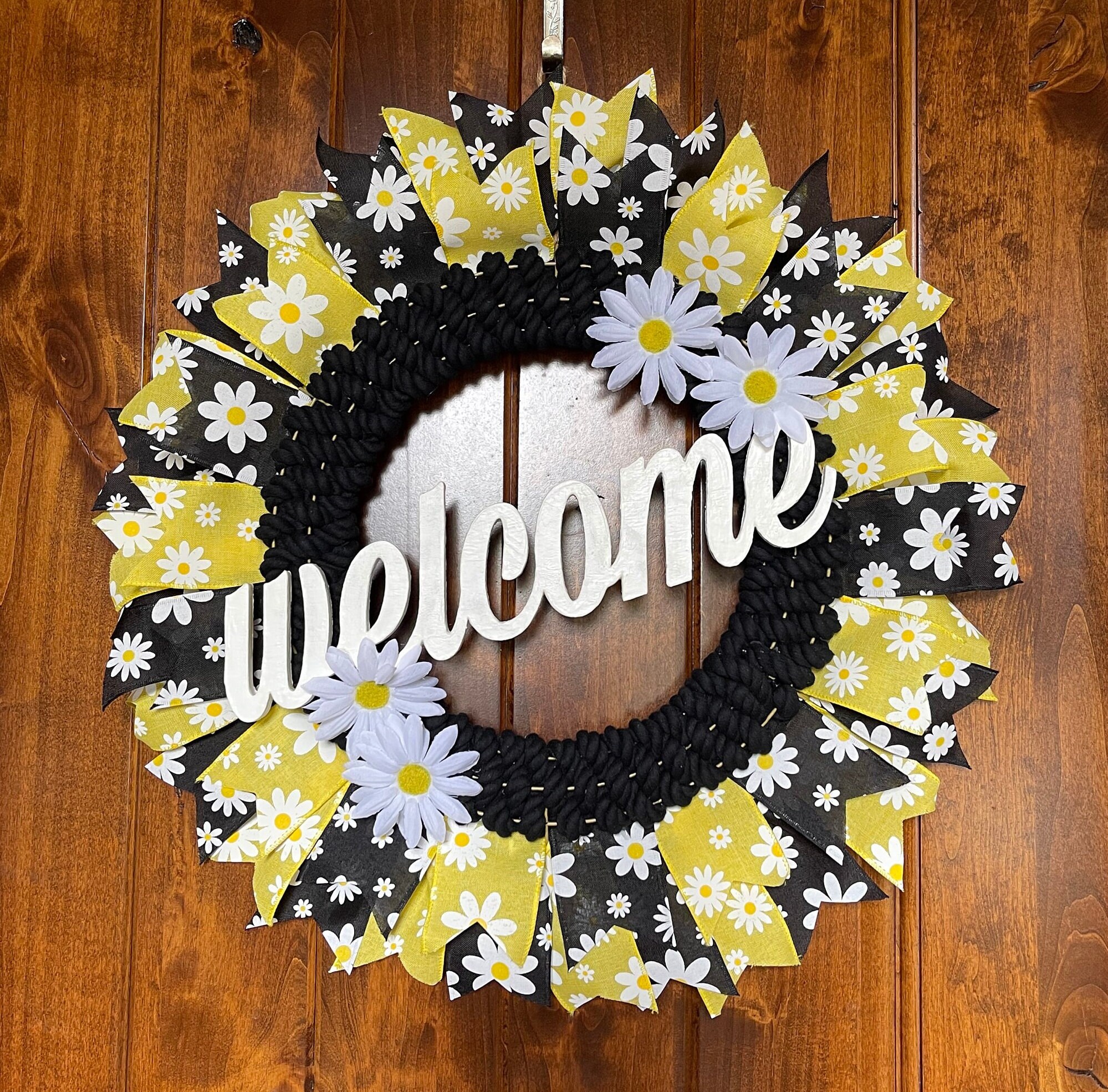 Daisy Wreath - Etsy