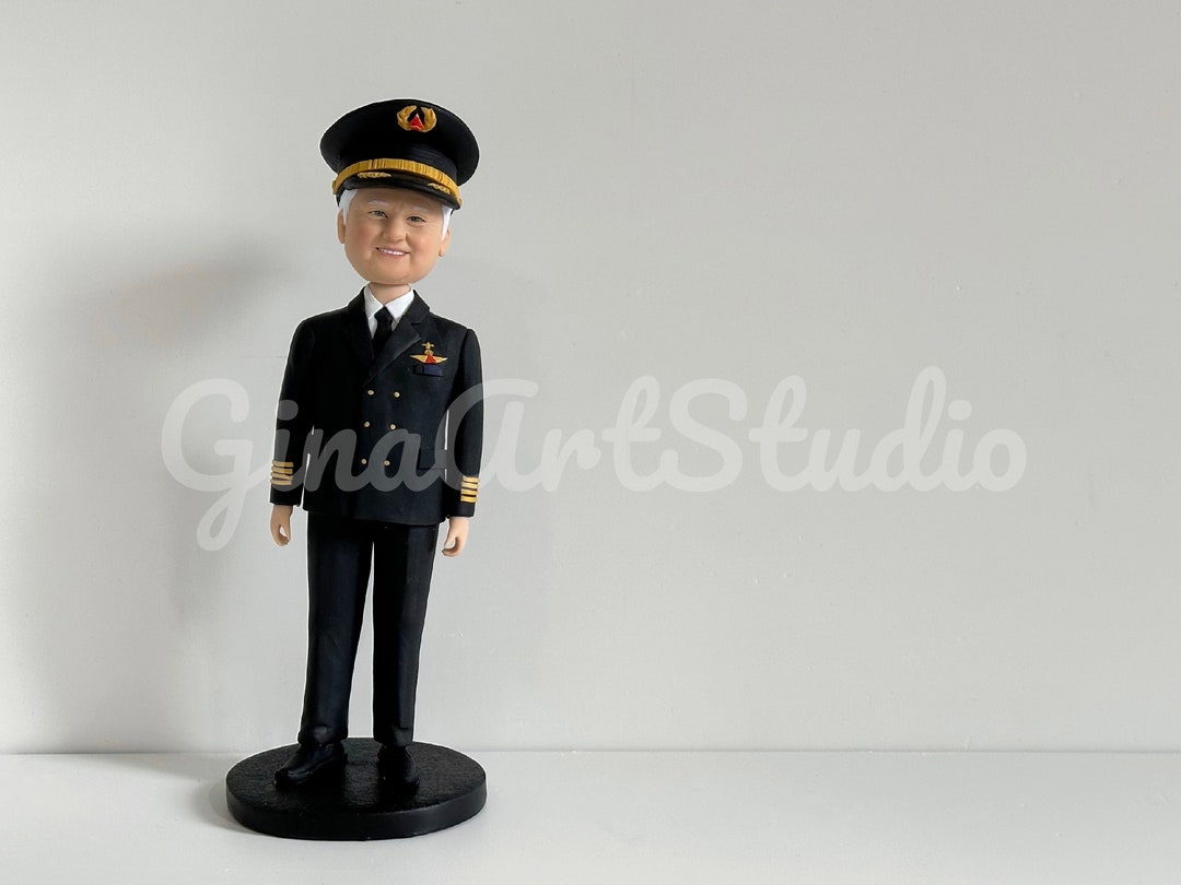 Custom Pilot Bobblehead, Personalized Bobble Head as Captain Retirement ...