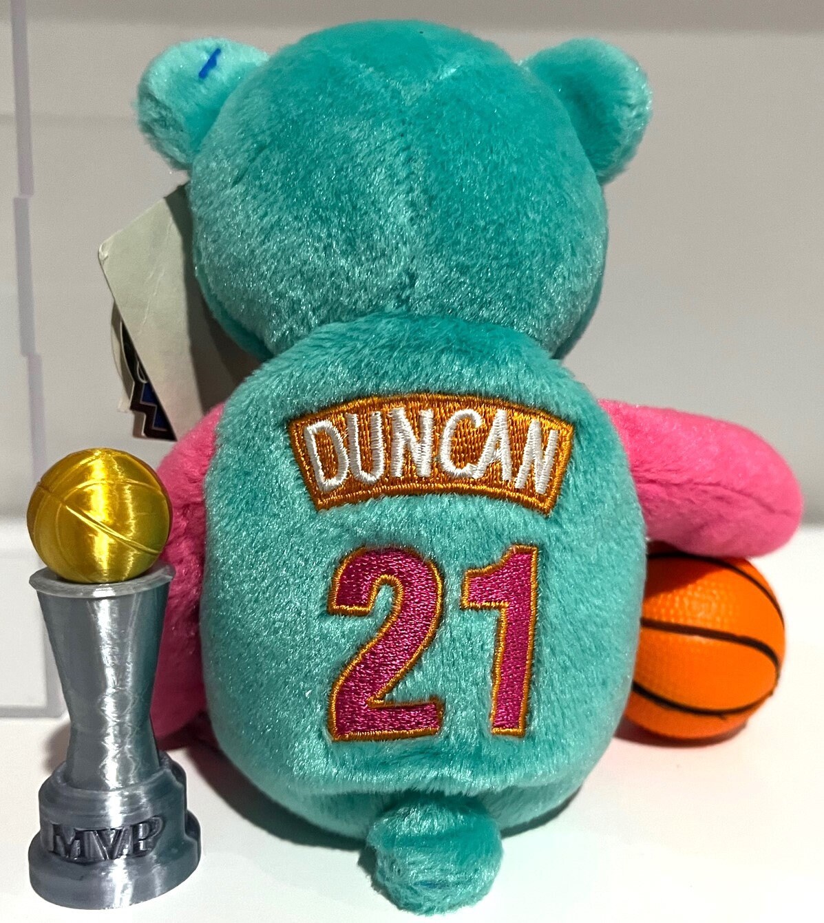 NBA Collectible Heroes - San Antonio Spurs - NBA Finals MVP - Tim ...