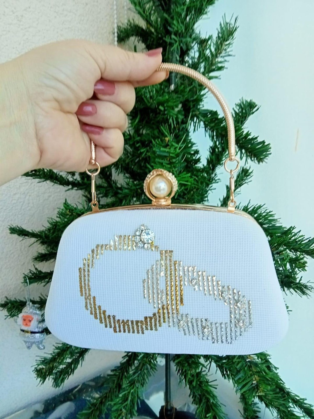 Bridal Bag With Solitaire Ring, Embroidered Pearl Bag, White Suede, Bag ...