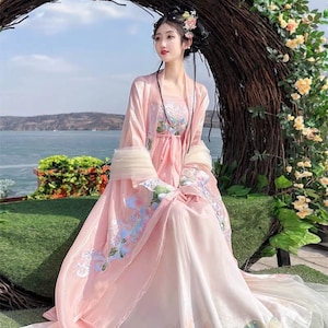 Flower Green/blue/pink Traditional Hanfu Dress by Yandan Hanfu - Etsy