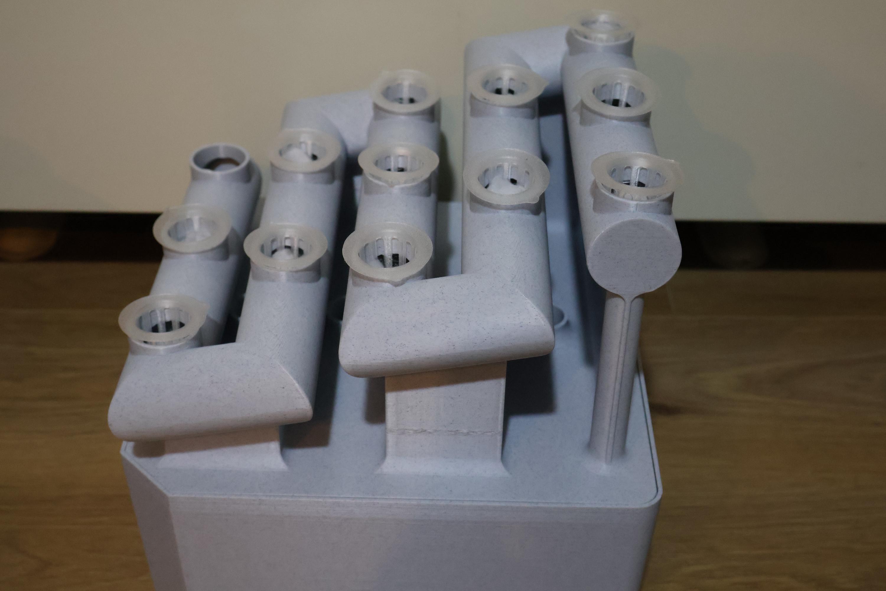 Terrace Desktop Hydroponics. 3D Printed, 12 Net Pot, USB-A Water Pump ...