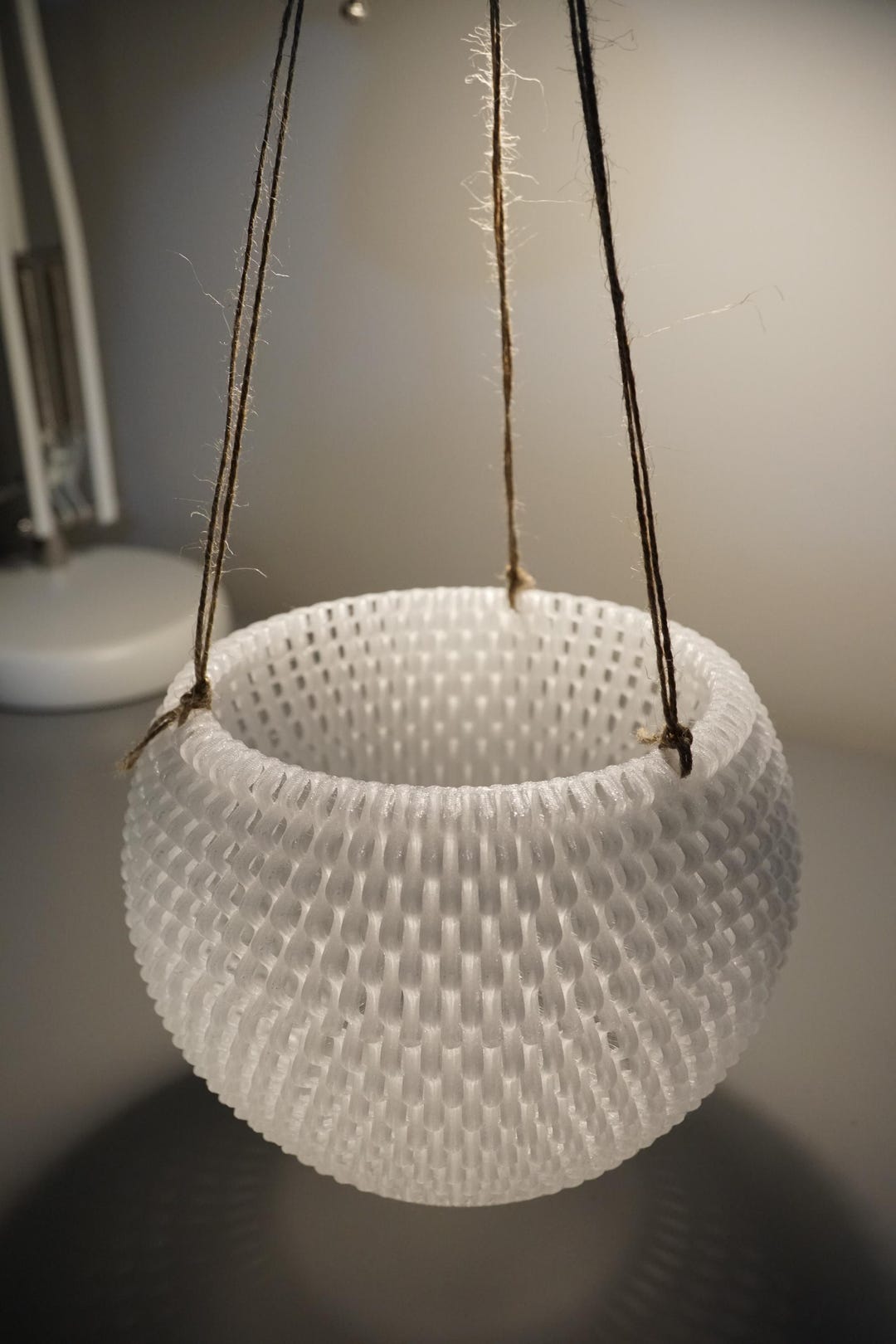 3D Printed Orchid Pot Bio-based Material, Hanging Sphere Zigzag Straw ...