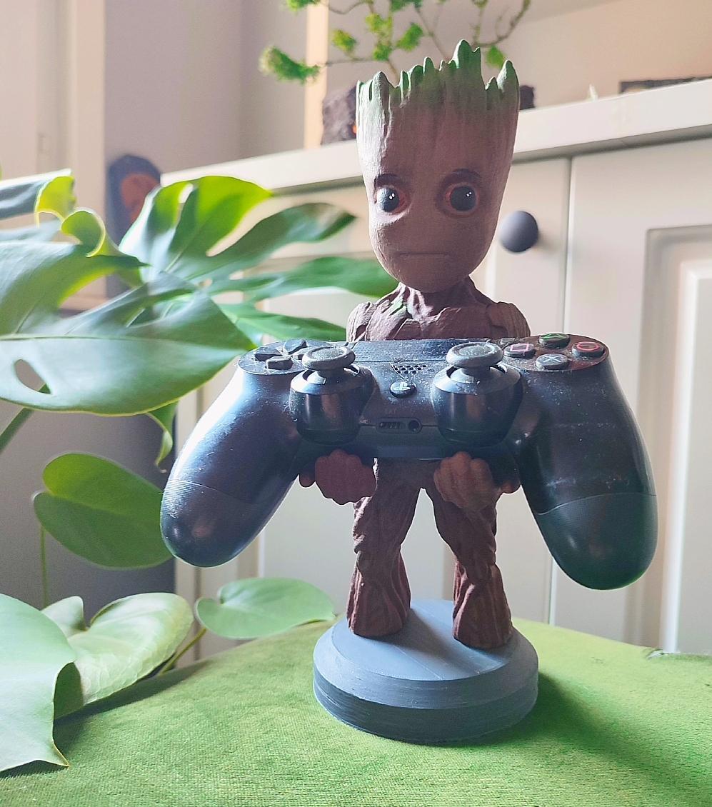 3D Printed Groot Figure Phone Holder and PS Controller Stand - Unique ...