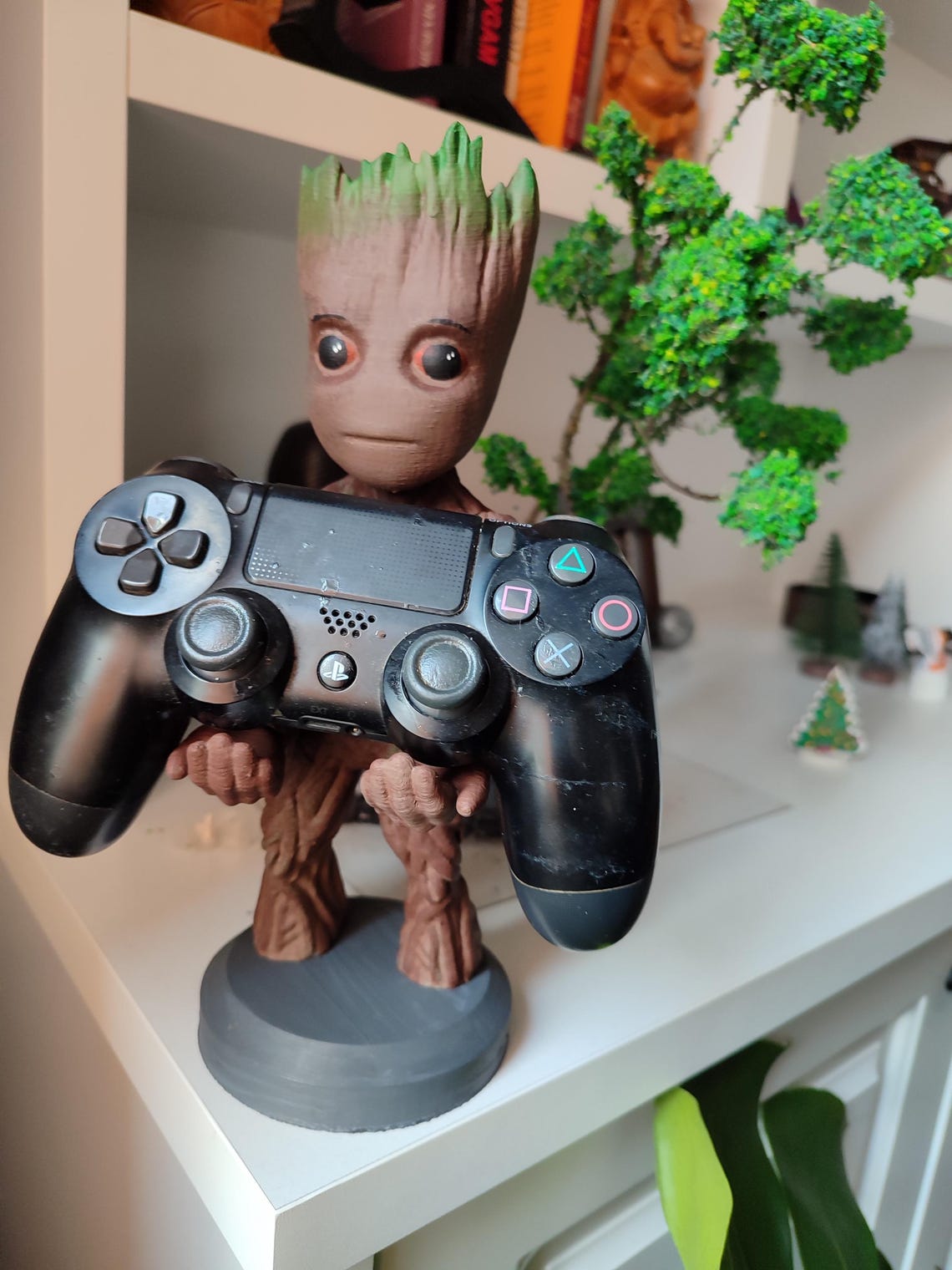 3D Printed Groot Figure Phone Holder and PS Controller Stand - Unique ...