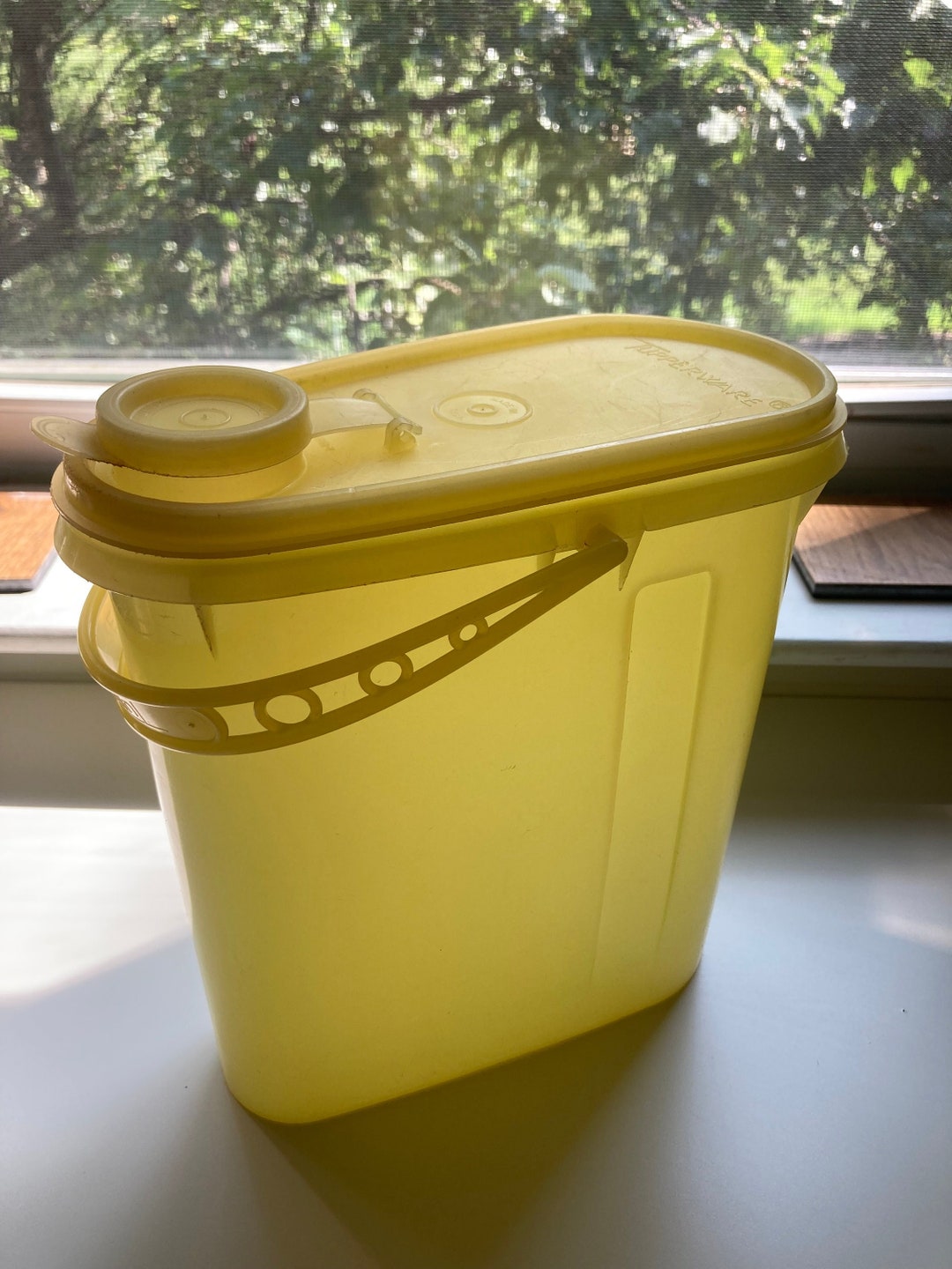 Tupperware Vintage Beverage Buddy Yellow - Etsy