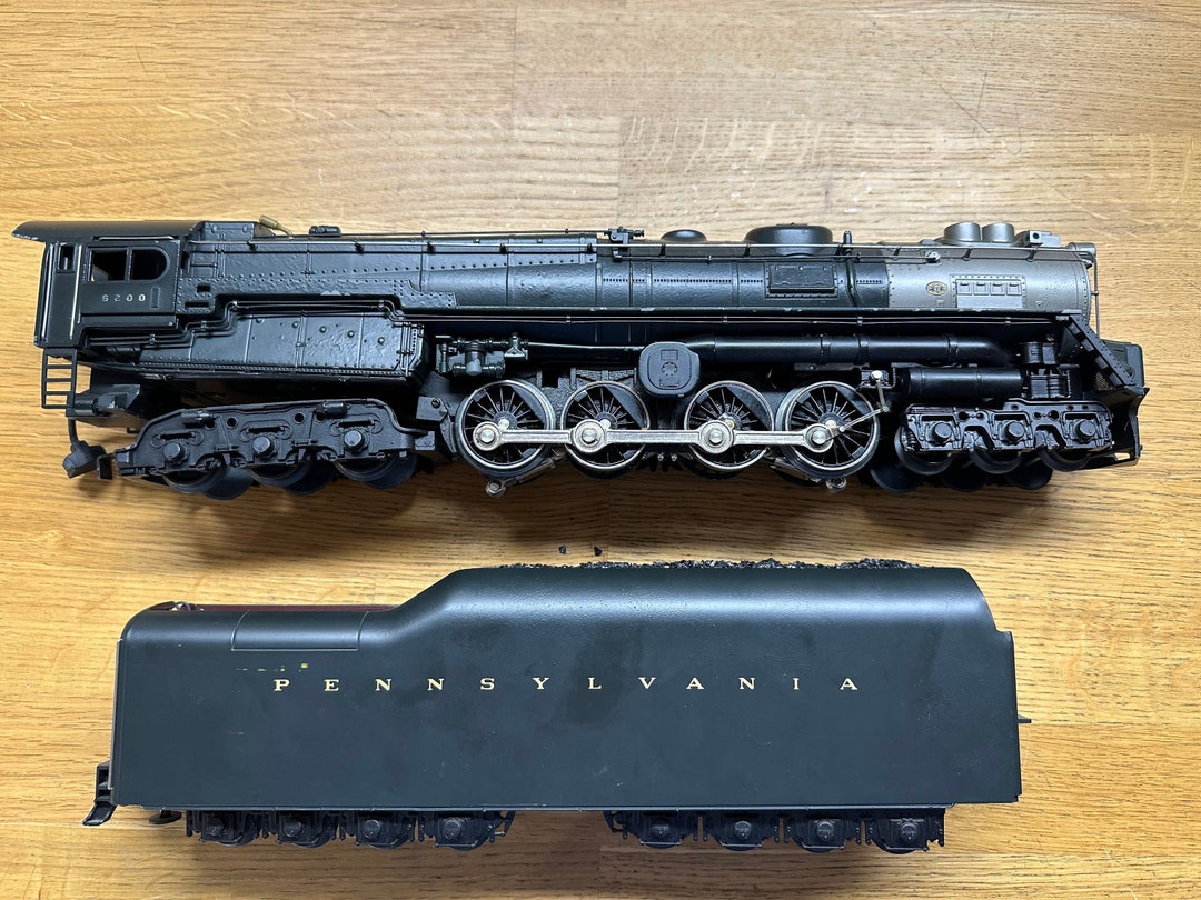 LIONEL Vintage PENNSYLVANIA 18010 6-8-6 Steam LOCOMOTIVE With 16 Wheels ...