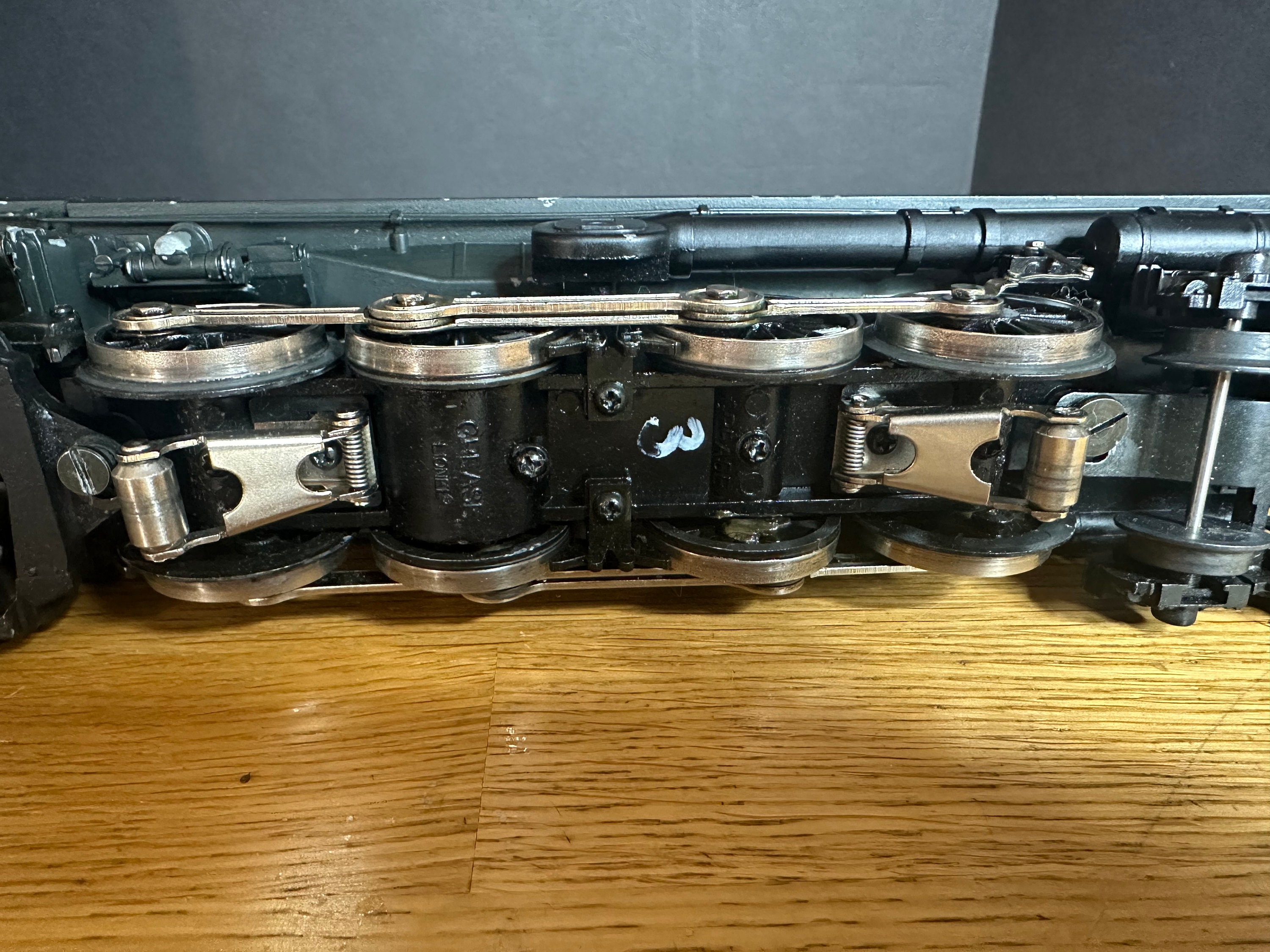 LIONEL Vintage PENNSYLVANIA 18010 6-8-6 Steam LOCOMOTIVE With 16 Wheels ...